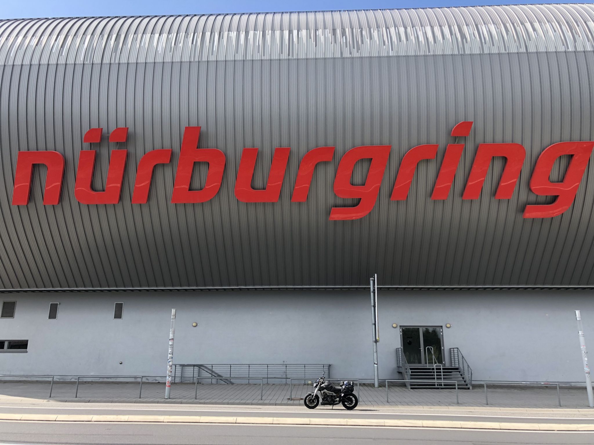 What it’s like to race around the Nürburgring - CBS WIRE