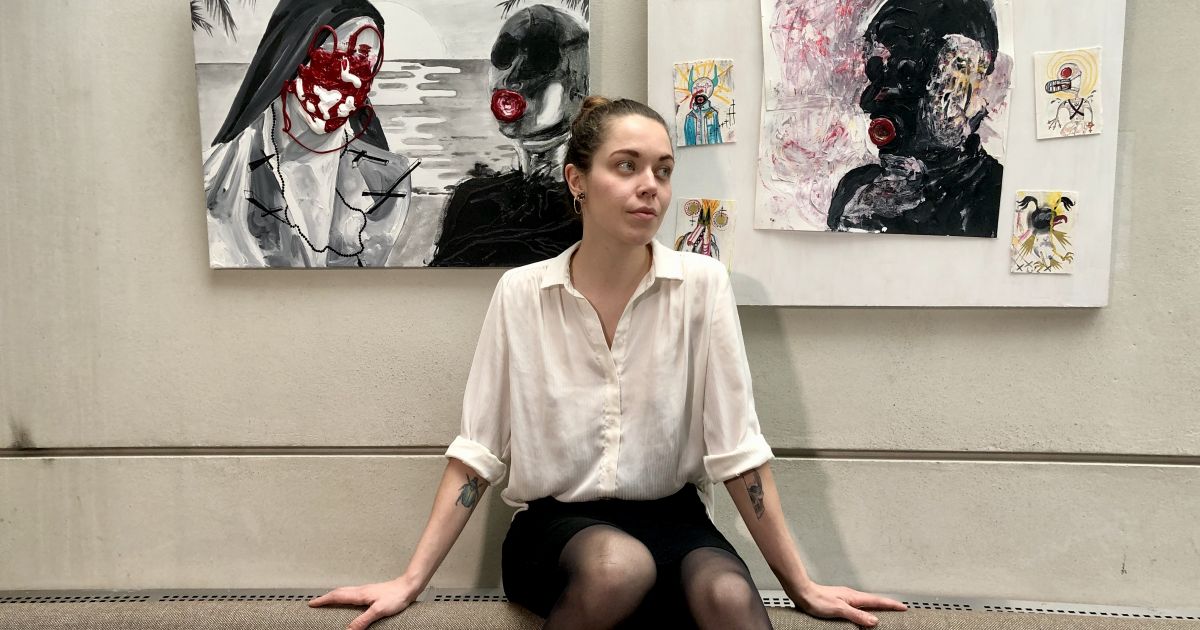 She explores emotional connections through her art - CBS WIRE