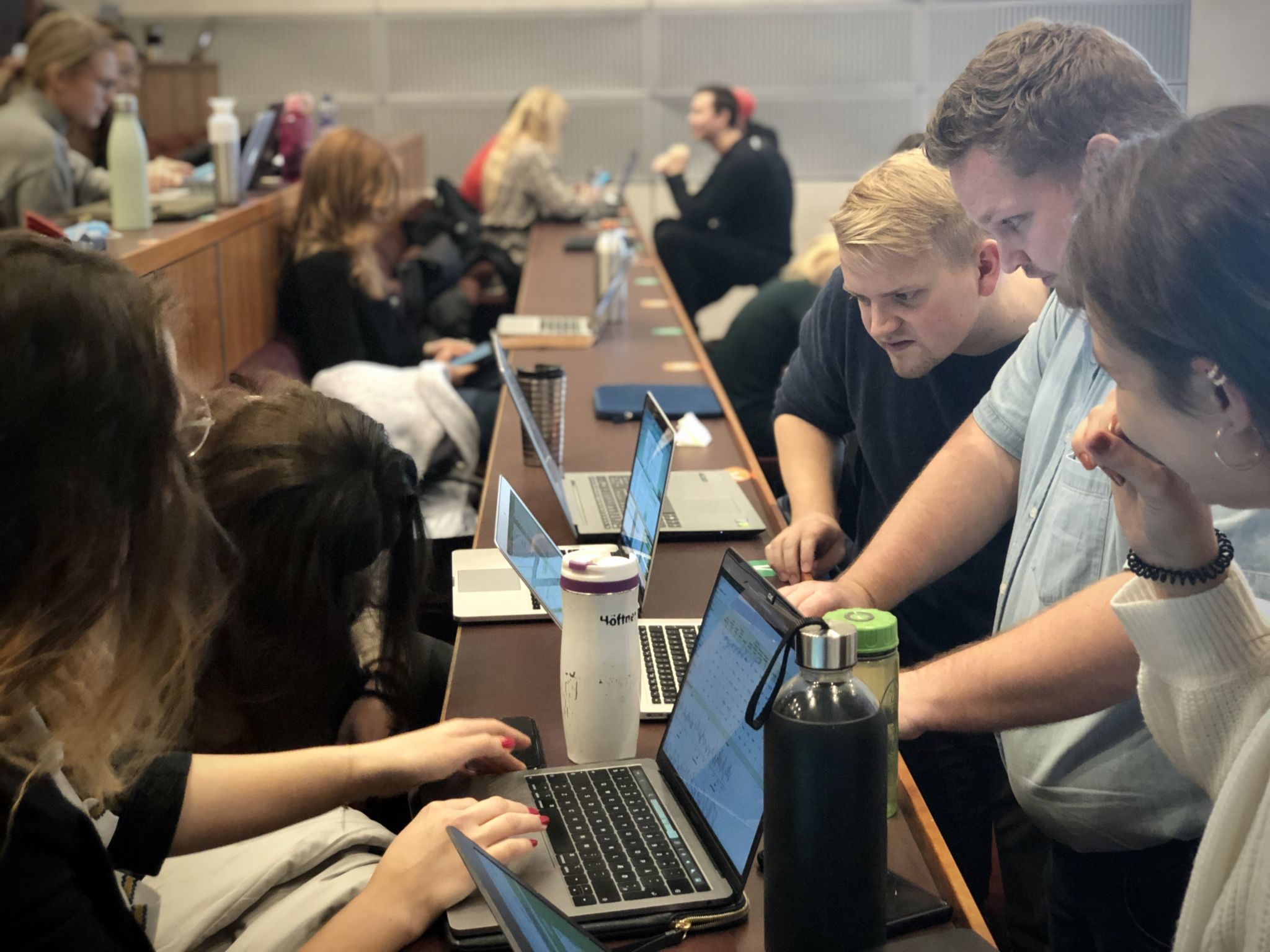 Business simulation games allow students to lose EUR 50,000 while ...