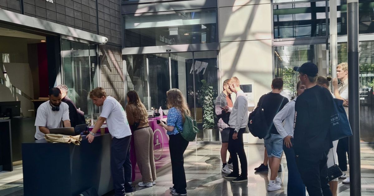 Here to help – at the touch of a button and at Campus Desk - CBS WIRE